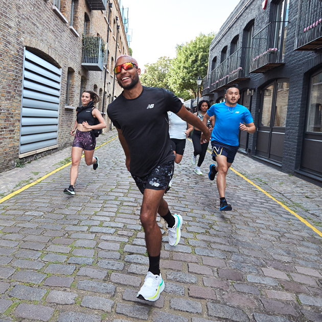 חנות נעליים אונליין - נעלי ריצה, הליכה, סניקרס לגברים ונשים - New Balance